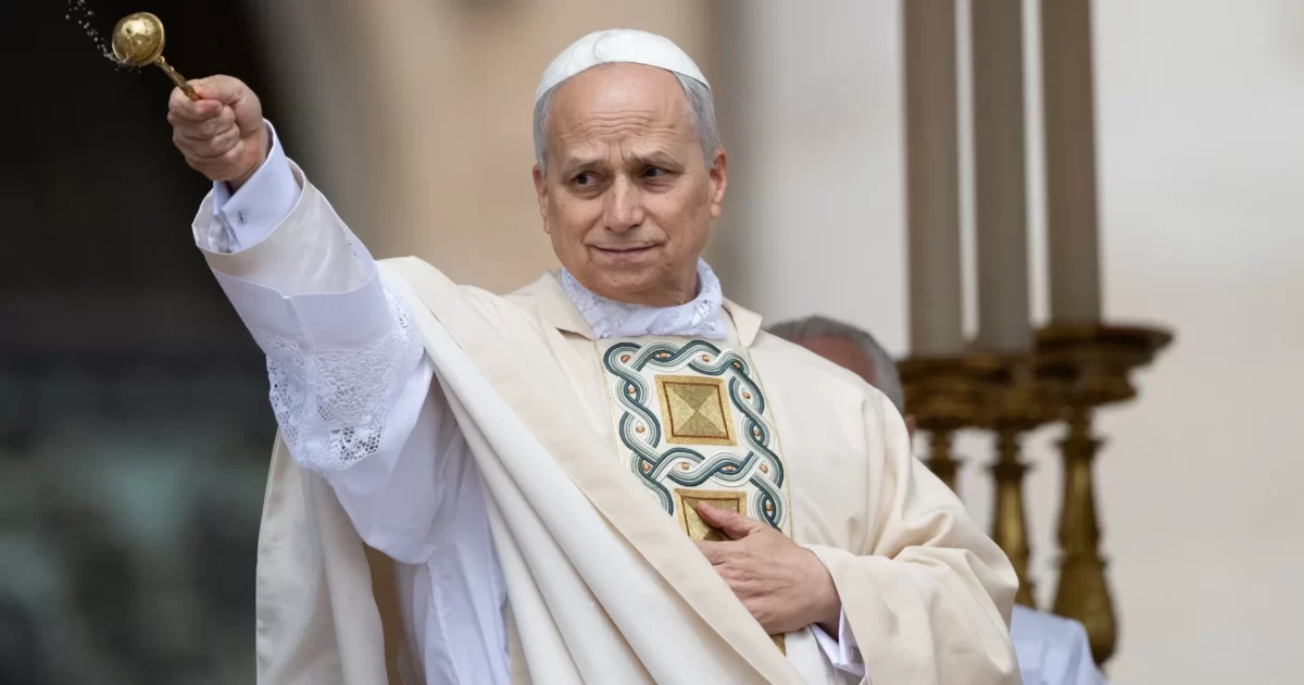 Cardinal Prevost gives Masonic Hand-Sign while throwing Holy Water ...